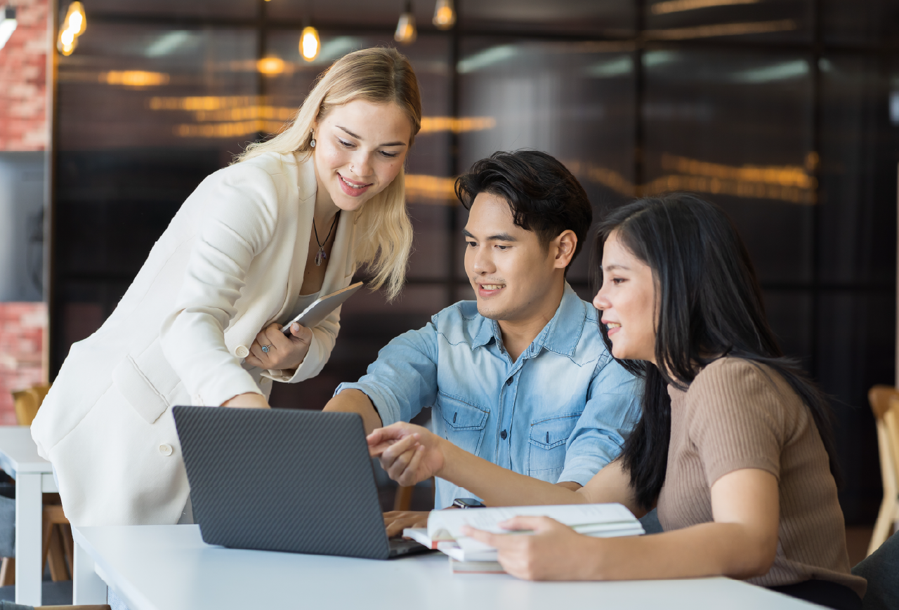 How HR Can Use Technology to Improve Employee Experience