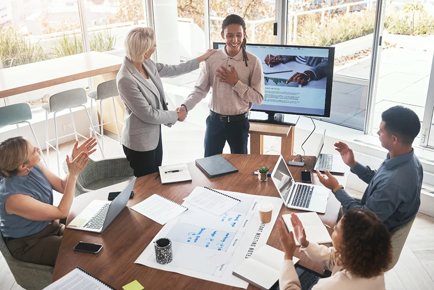 Integrating Generative AI in Onboarding: Steps and Use Cases | Harbinger